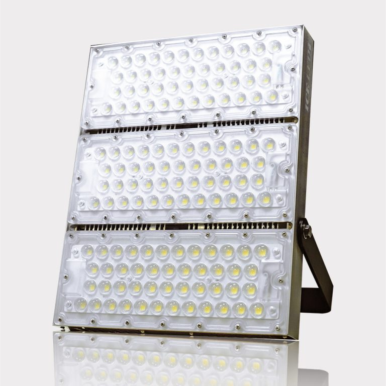 LED FLOODLIGHT HIGH MAST